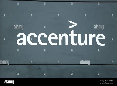 Accenture Consulting Logo