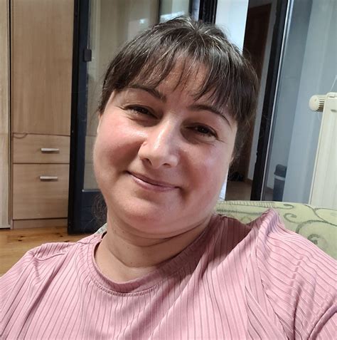 ოქროს ჩხირები ოქროს ჩხირები Added A New Photo