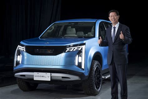 Foxconn Debuts Electric Model B Compact Suv And Model V Pickup