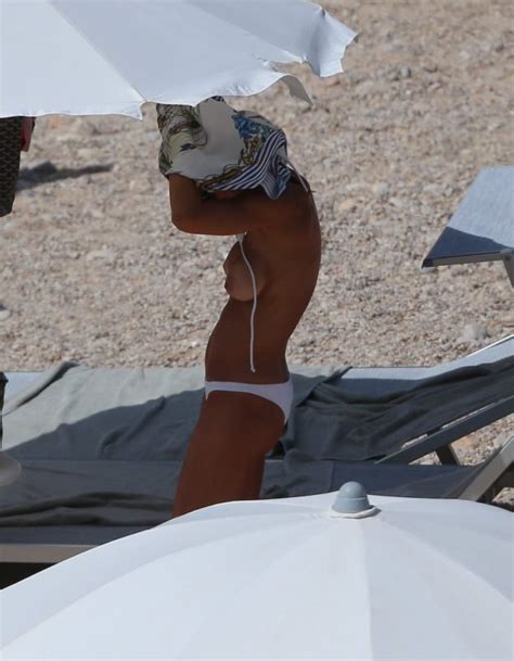 Martina Colombari Sexy And Topless 81 Photos Thefappening