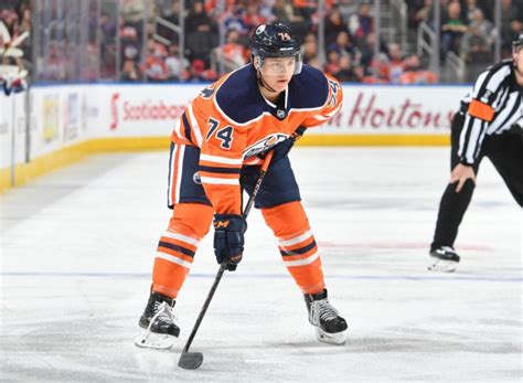 Carolina Hurricanes Strike Gold With Ethan Bear Trade