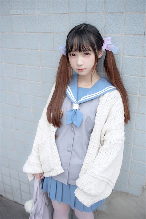森萝财团写真全集下载｜丝袜美腿高清图集｜jk学妹×足控专属