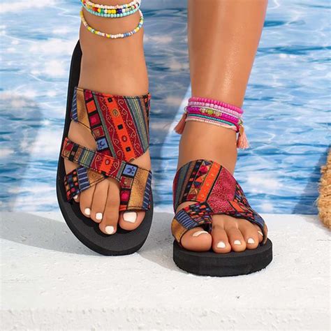 Quaouag Womens Rainbow Colorful Summer Flat Sandals 2025 Boho Beach Vacation Slides Shoes