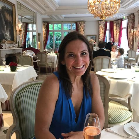 Caren Strauss Fora Travel