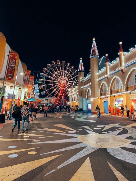 Luna Park Lit Up At Night Sydney Travel Luna Park Sydney Australia