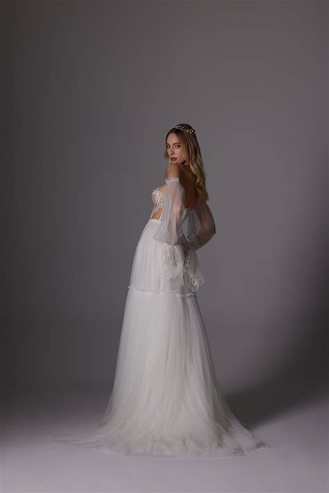 Galia Model Nurcan Ege