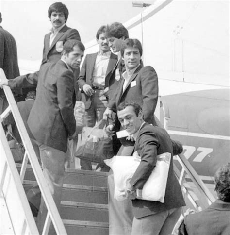 علی پروین و ناصر حجازی در راه سنگاپور ستارگان استقلال و پرسپولیس دلار را با چه قیمتی خریدند