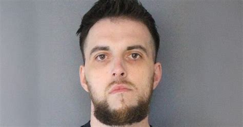 Condenan A Un Hombre Que Robó Anillos Con Diamantes Valuados En Usd