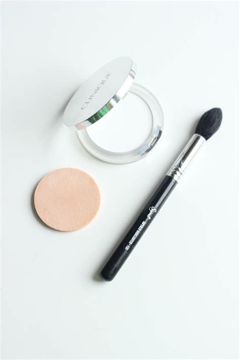 Clinique Stay-Matte Universal Blotting Powder Review | The Sunday Girl ...