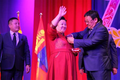 ҮНДЭСНИЙ ИХ БАЯР НААДМААР ШАГНАЛЫН ХУР БУУЛАА