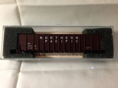 Deluxe Innovations N Scale Woodchip Car 119731 Northern Pacific First