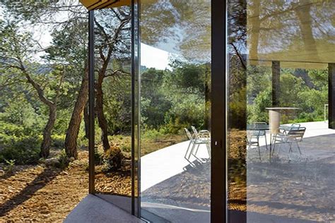Solo Houses