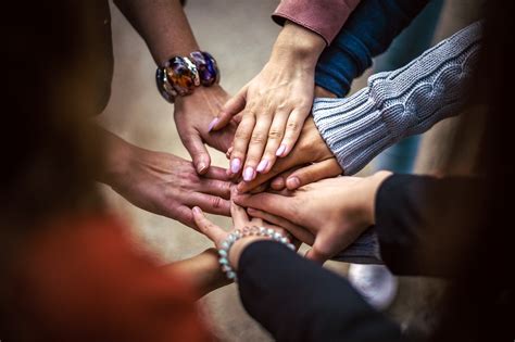 How To Keep Your Employees Happy And Productive