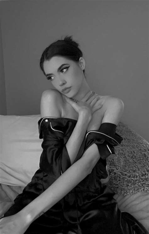 Mia Marie Miaxomarie Onlyfans