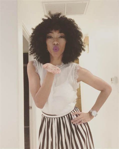 Sonequa Martin Green Sexy 24 Photos The Fappening Sonequa Martin Green Sexy 24 Photos The Fappening