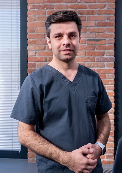 Dr Andrei Ciocan Dexellence Clinic
