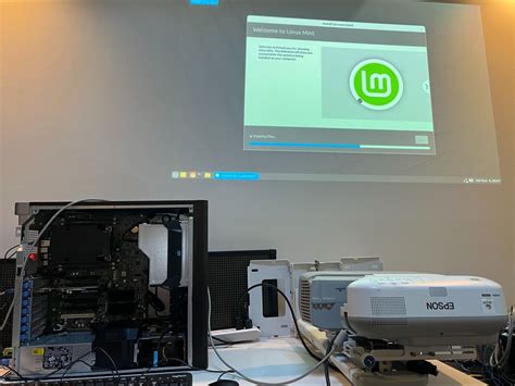 My First Linux Mint Install Looks Pretty Nice Since The Last Time I Ran Chris Elston