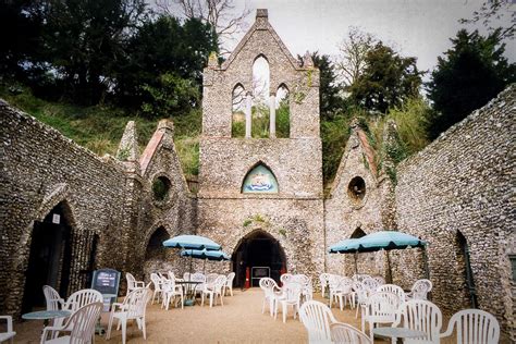 Whats The Hellfire Club The Secret Society Of British Elites Who