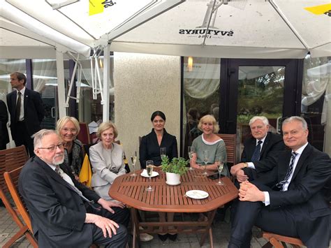 Gitano Nausėdos Kompanija