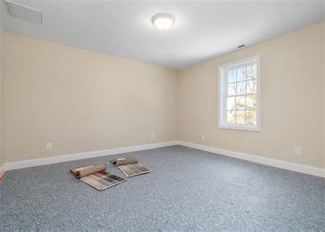 4 Jencks Rd Cumberland Ri 02864 Redfin