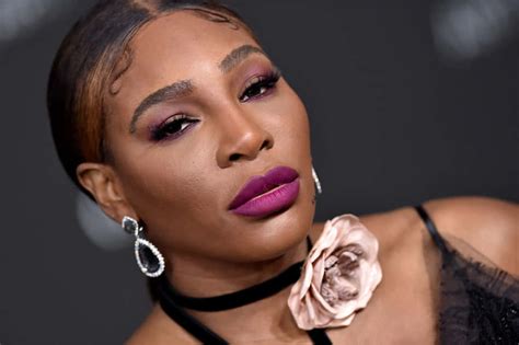 100 Purple Lipstick Wallpapers