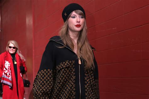 Taylor Swift 2024 Street Style