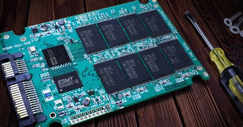 Как определить модель контроллера и тип памяти SSD | Блог Элкомсофт