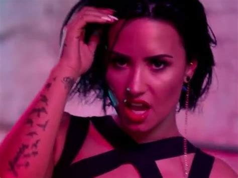 Its Not That Way For Everybody Demi Lovato Admits Feeling