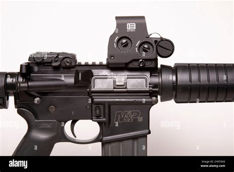 Eotech Exps2 0 Holographic Red Dot Scope On An Ar15 Style Rifle Stock