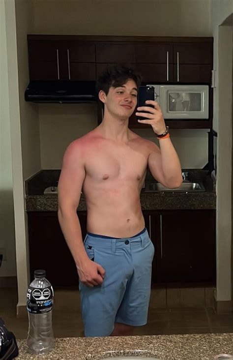 Picture Of Dylan Kingwell In General Pictures Dylan Kingwell 1685119881  Teen Idols 4 You