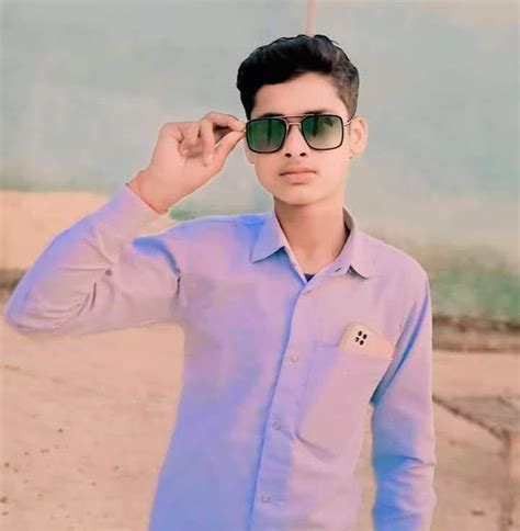 1ㅤ 5ㅤ ⎙1ㅤ ⌲20 ˡᶦᵏᵉ ᶜᵒᵐᵐᵉⁿᵗ ˢᵃᵛᵉ ˢʰᵃʳᵉ 𝐋𝐢𝐤𝐞 ♡︎ 𝐚𝐧𝐝 ♡︎ 𝐒𝐭𝐨𝐫𝐲 𝒇𝒓𝒊𝒆𝒏𝒅𝒔 𝑰𝒎 𝒅𝒆𝒆𝒑𝒍𝒚 𝒉𝒐𝒏𝒐𝒓𝒆𝒅 𝒕𝒐