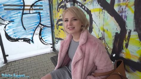 Public Agent Amateur College Teen With Short Hair Chatted Up At Busstop