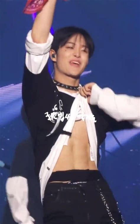 Park Jihoon Treasure Abs Pria Tampan Pacar Masa Depan Gambar Pacar