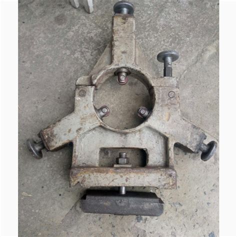 Продам купити люнет на токарний верстат фт11 отвір 180 мм — Ukrboard