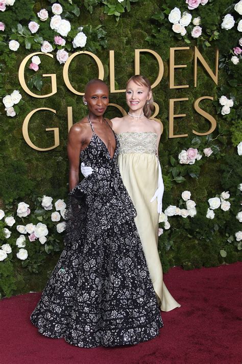 Elton John Golden Globes Blind Joke Involves Rihanna Brandi Carlile