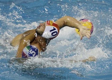 Imagenes Chicos Peleando Imagui