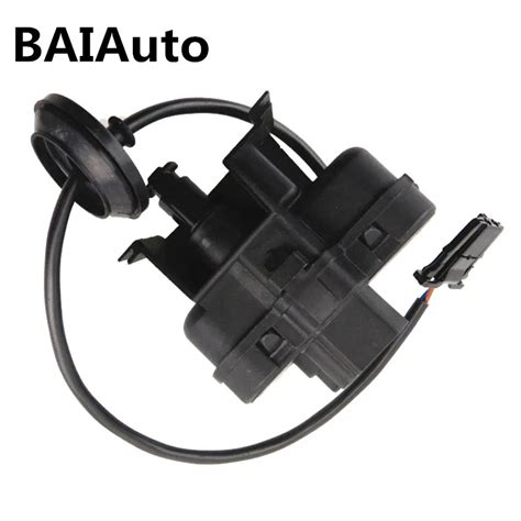 Fuel Tank Door Lock Motor Actuator Control Unit For Vw Golf Variant Mk6