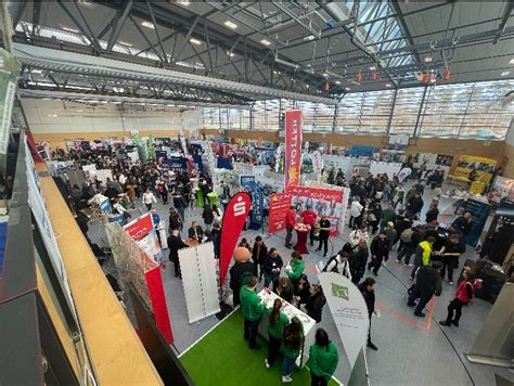 Vielfalt Der Ausbildung Bei Der Bildungsmesse Grund Und Mittelschule