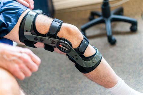 Ligament Injuries ACL PCL Huronia Physiotherapy Chiropractic Clinic