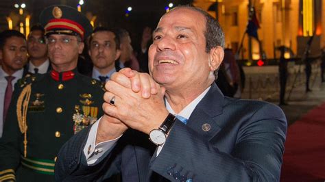 لقطات من موكب ضخم واستقبال مهيب بزيارة محمد بن سلمان إلى مصر