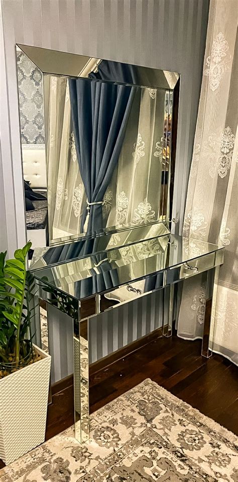 Зеркальный столик купить в интернет-магазине Ярмарка Мастеров по цене ...