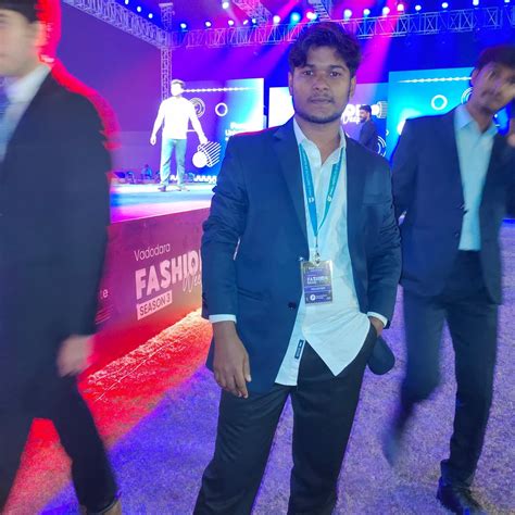 Arbaz Sheikh🤍 Mdarbazsheikh10 • Instagram Photos And Videos