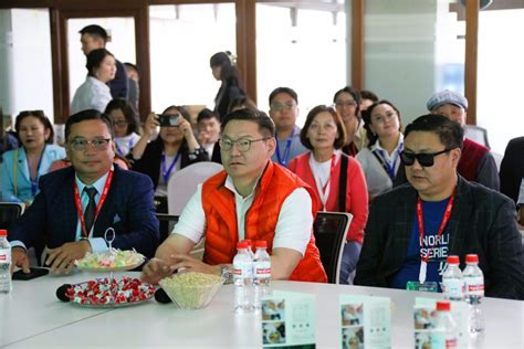 Үндэсний үйлдвэрлэгчид Хушхан брэндийн самрын үйлдвэртэй танилцлаа Хүнсний хувьсгал