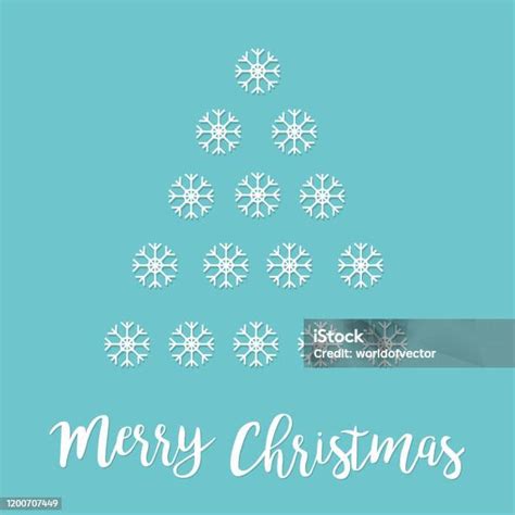 메리 크리스마스 눈 조각 세트입니다 전나무 나무입니다 귀여운 만화 삼각형 모양 의 형태 새해 복 많이 받으세요 파란색 배경입니다 격리 플랫 디자인 0명에 대한 스톡 벡터