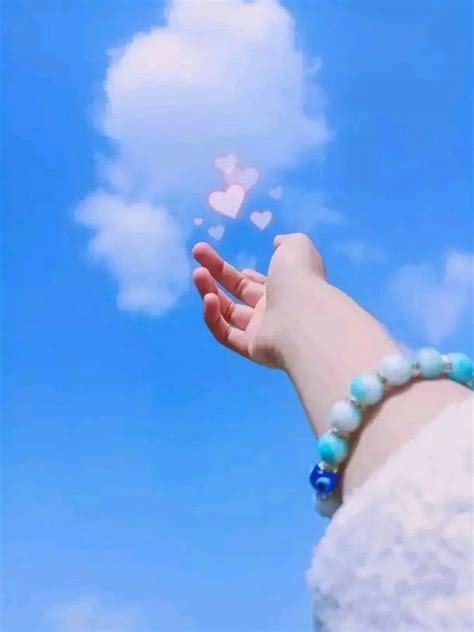 صور ايادي بنات حلوة ضمن اجمل رمزيات مصراوى الشامل