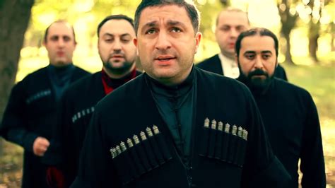 „შევიდე სახლსა შენსა“ მამა სერაფიმე და „მუხამბაზი“ Father Seraphim And Group Mukhambazi Youtube