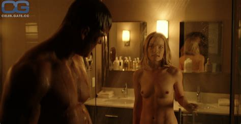 Willa Fitzgerald Nackt Nacktbilder Playbabe Nacktfotos Fakes Oben Ohne