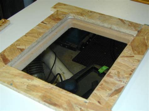 Making A Cut Out For A Router Table Insert