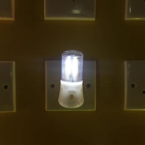 Led Night Light W038 Wall Plug In Bright Light White Saving Energy Ac