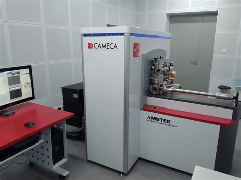 大型仪器：（三维原子探针质谱仪） 湖南